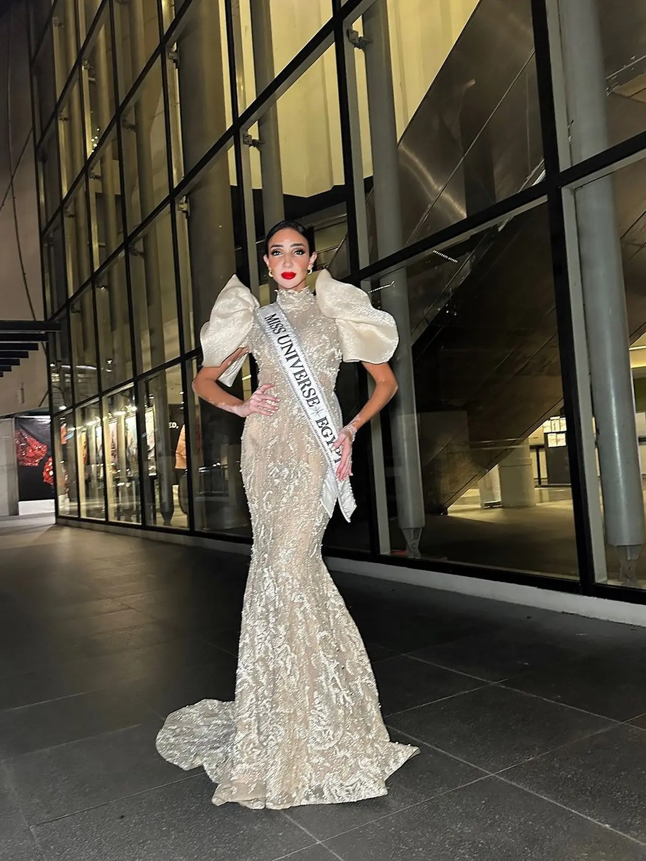 7 Potret Memesona Logina Salah, Kontestan Miss Universe Pertama yang ...