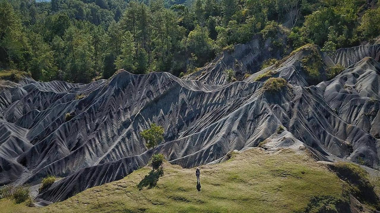15 Tempat Wisata Toraja Terbaru 2025, Ada yang Mirip Swiss Hingga ...