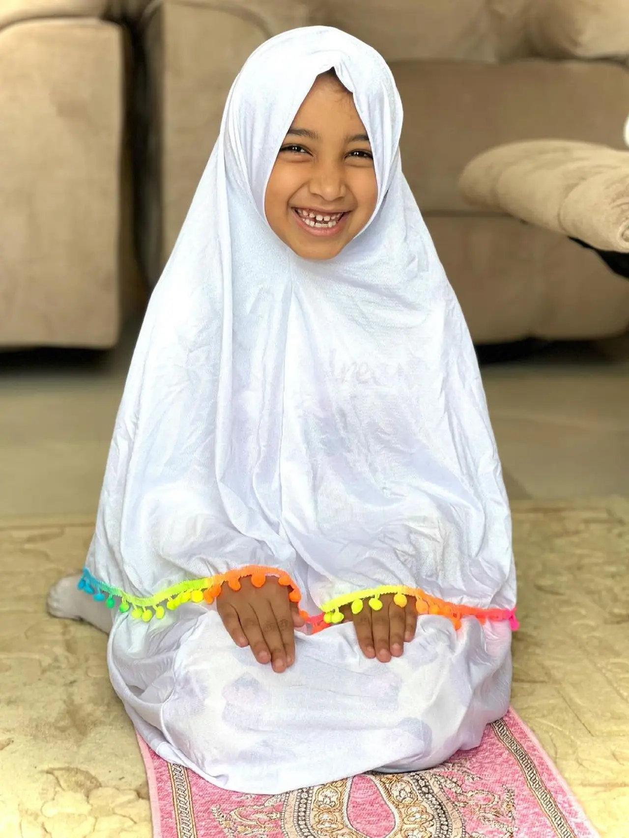 Tak Kalah Menawan dari Ibunya, 7 Potret Cantik Lala Putri Logina Salah ...