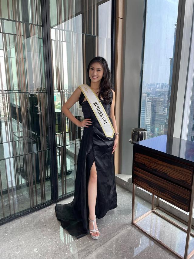 Menang Miss Kulit Glowing 2025, Zefanya Sharon: Bukan Cuma Penampilan ...