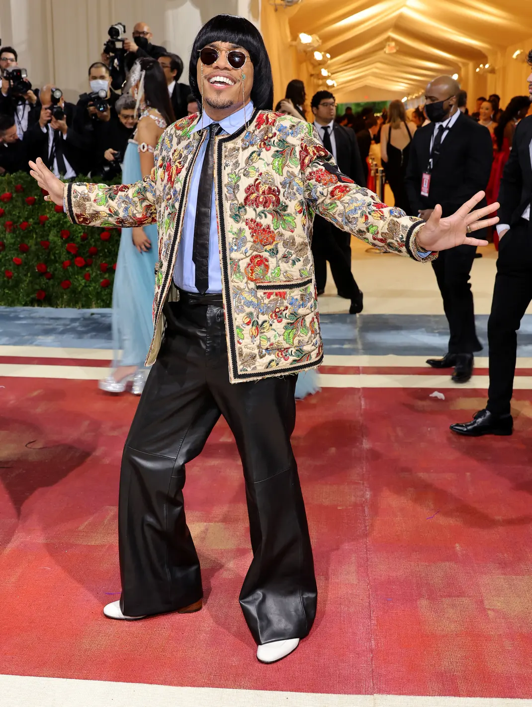 FOTO: Ketika Anderson Paak Cosplay Mirip Pesulap Pak Tarno di Met Gala ...