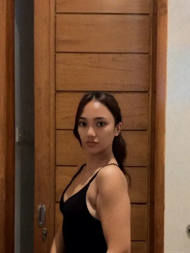 7 Potret Marion Jola Pamer Body Goal dengan Badan Berotot, Banjir Pujian - Hot Liputan6.com