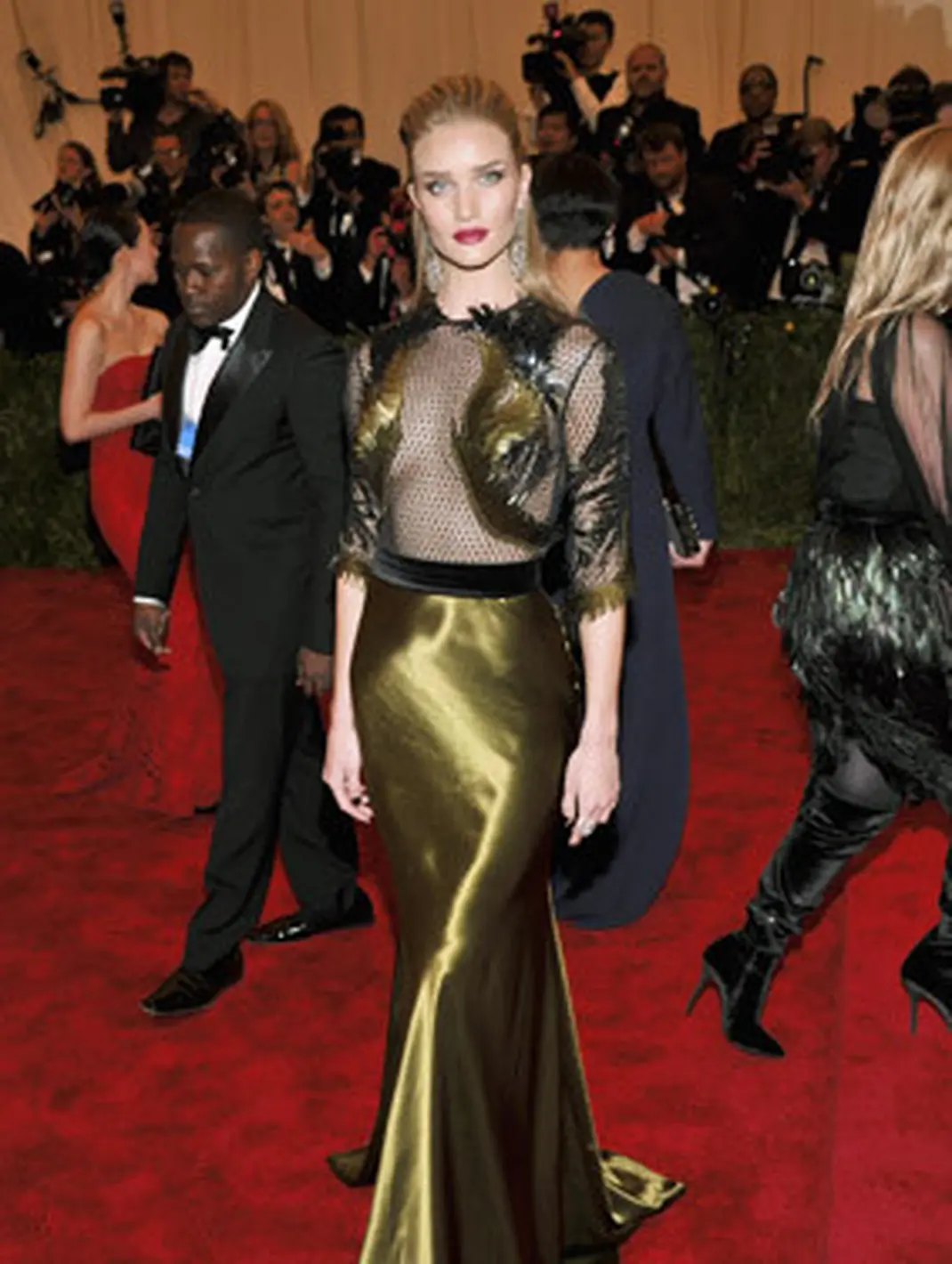 Met Gala 2013 : Hit & Miss Red Carpet Gaya Punk - Photo Fimela.com