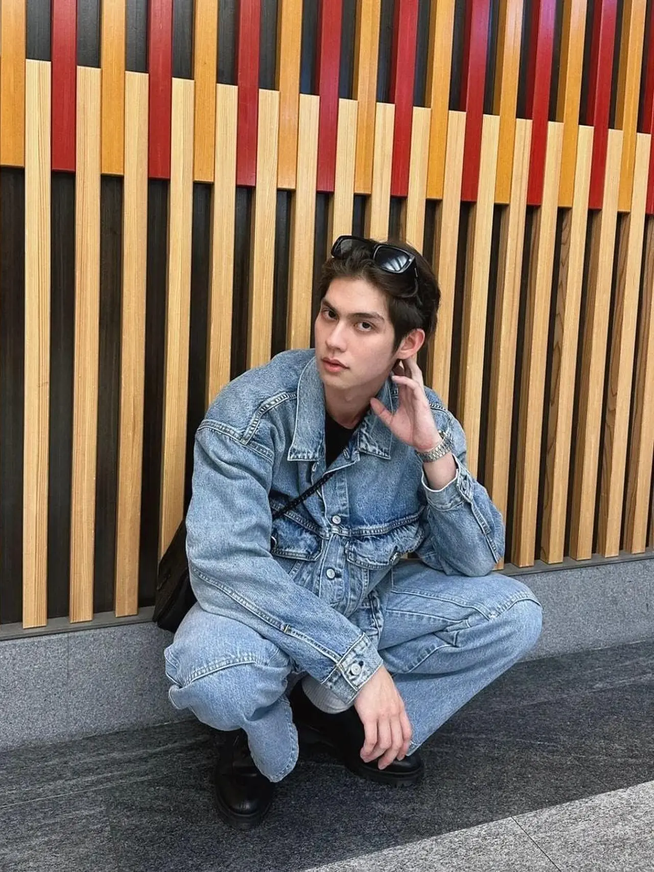 Adu Gaya Fashion Boyfriend Material Ala Bright dan Win Metawin, Duo ...