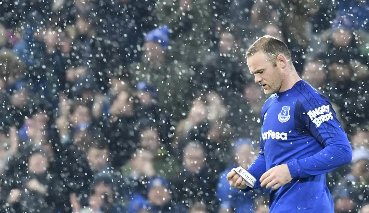 FOTO: 10 Pesepak Bola yang Terlahir dari Keluarga Miskin - Dunia Bola.com
