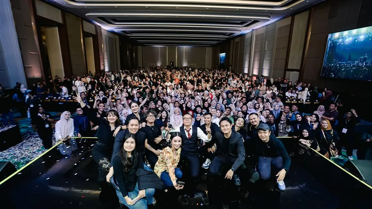 Ari Lasso Unggah Foto Perdana Bareng Kekasih, Ini Momen Manis Keduanya ...