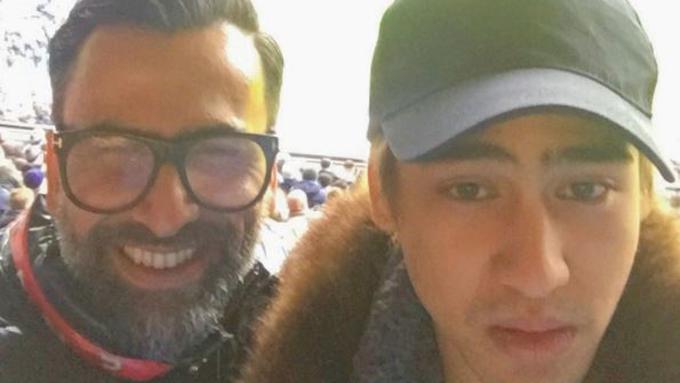 Mengenal Axel Matthew Thomas, Putra Jeremy Thomas - Entertainment ...