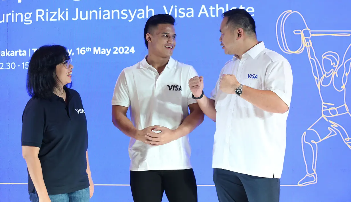 Foto: Lifter Rizki Juniansyah Terpilih Jadi Bagian Tim Visa yang Beri ...