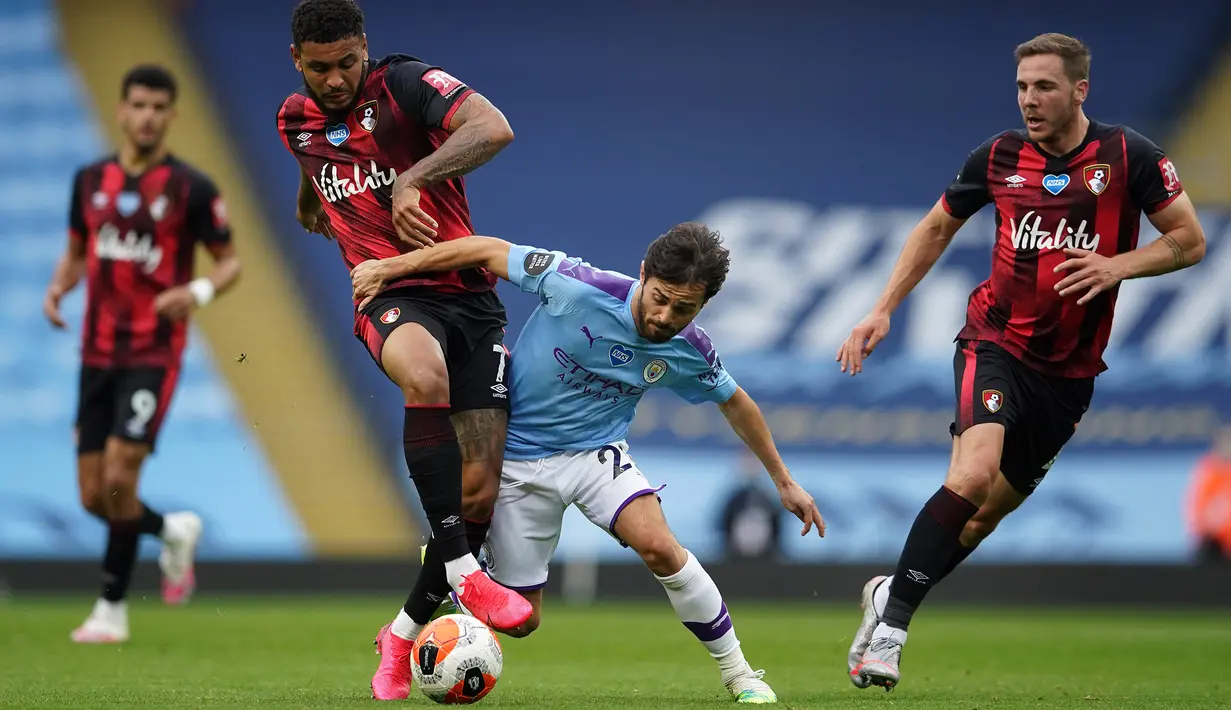 FOTO: David Silva Tampil Apik, Manchester City Hajar Bournemouth ...