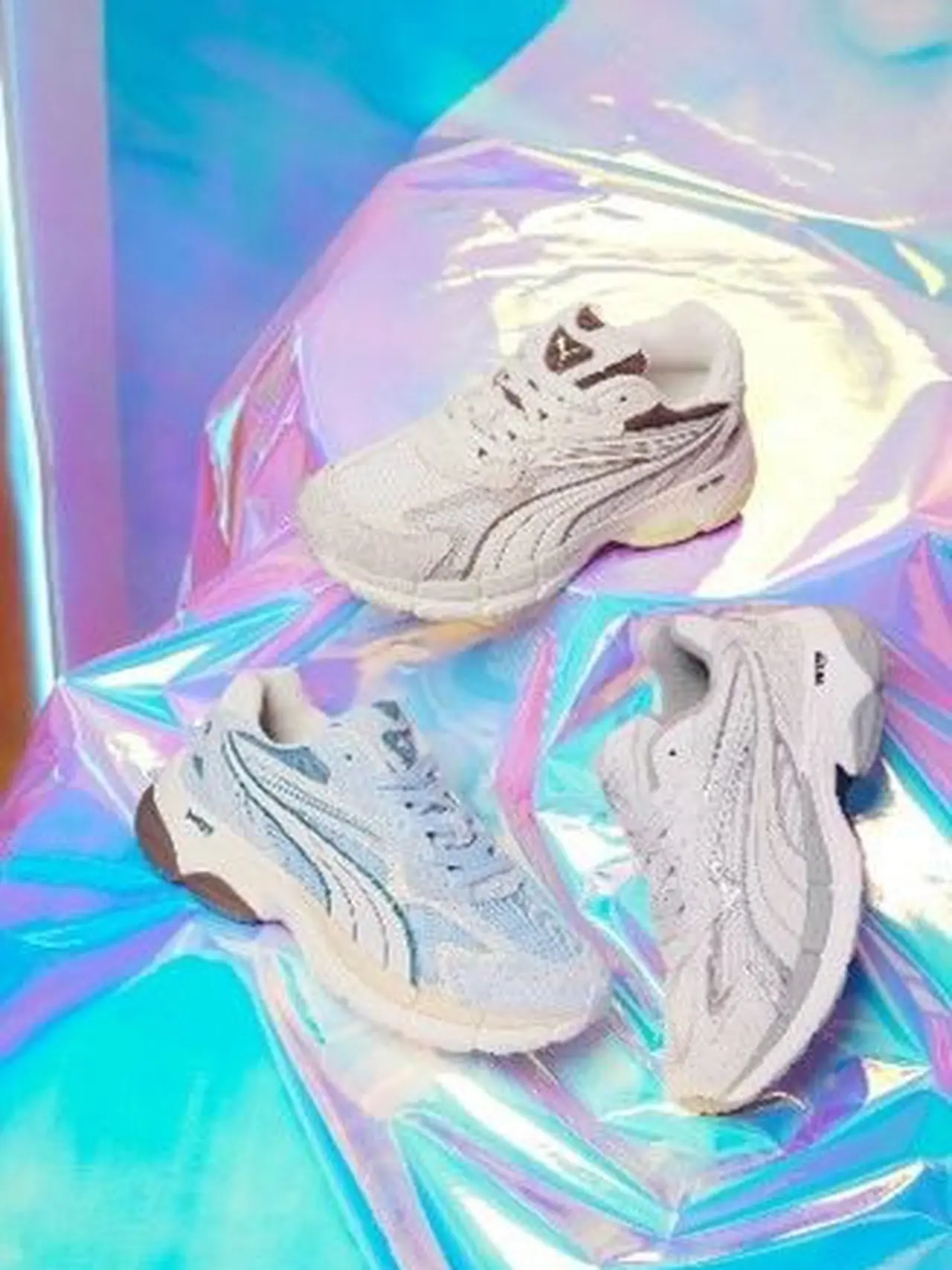 PUMA Gandeng IVE Menghadirkan Estetika Y2K dalam Koleksi Sneaker Terbarunya - Fashion Fimela.com