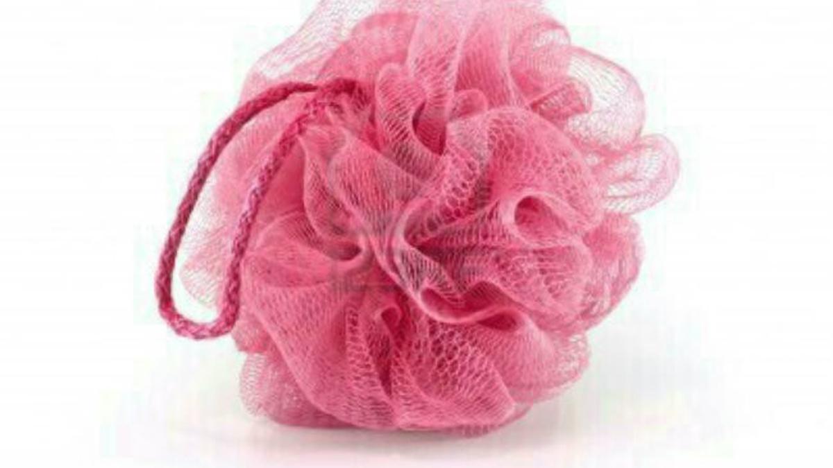 Saatnya Membuang Spons Mandi Anda Jauh-Jauh, Ini Sebabnya