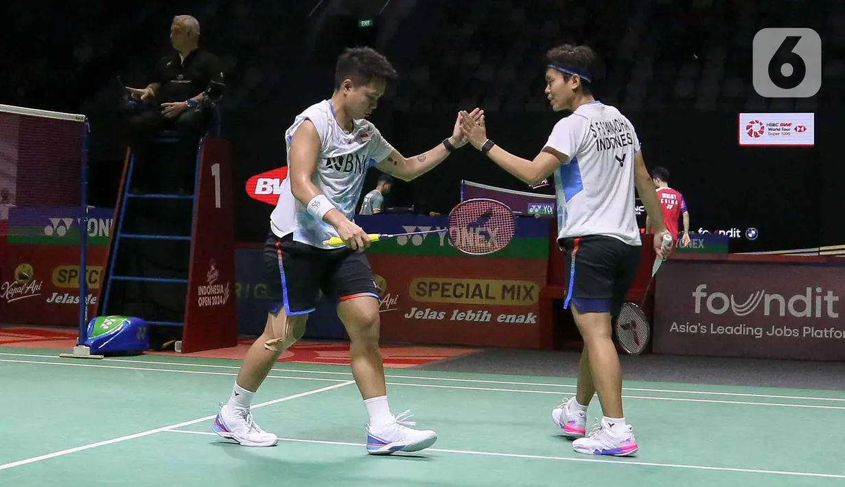 Bungkam Pemain Thailand, Apriyani Rahayu/Siti Fadia Raih Tiket 16 Besar Indonesia Open 2024 ...