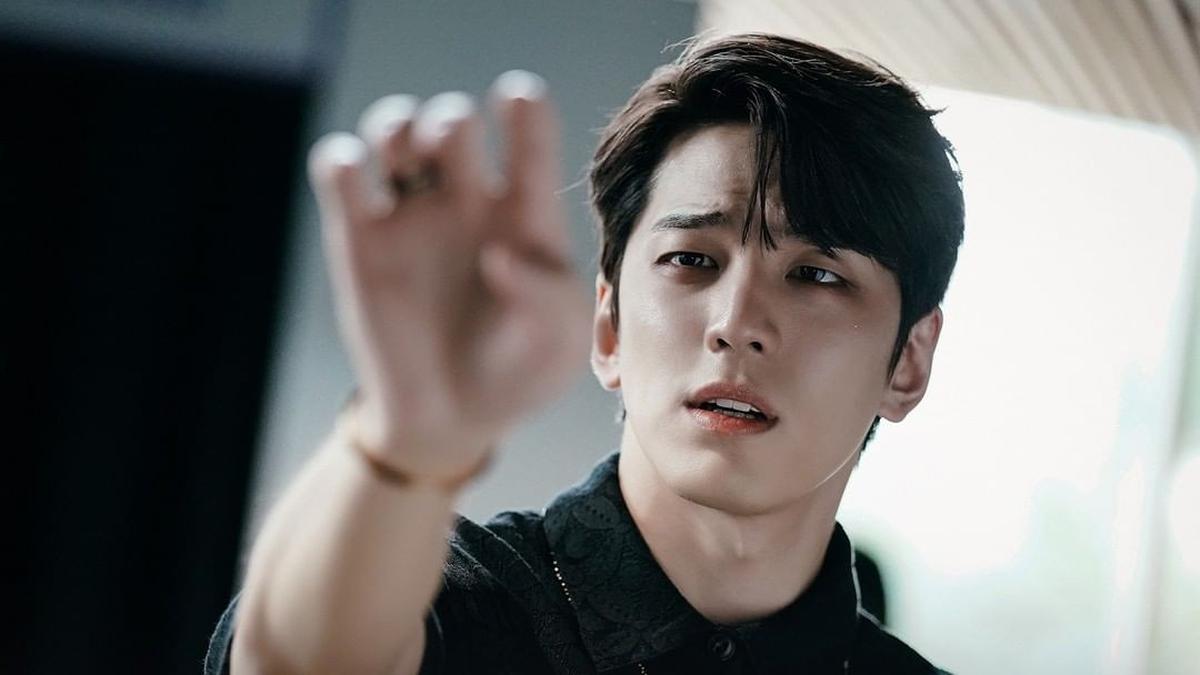 Sinopsis dan Review The Heavenly Idol: Drakor Ringan Kim Min Kyu ...