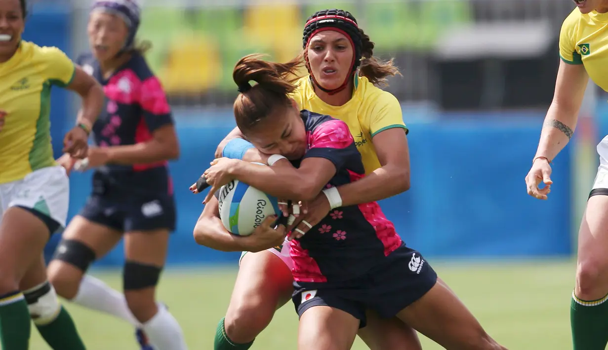 Aksi Seru Pemain Rugby Perempuan Brasil Lawan Jepang - Foto Liputan6.com