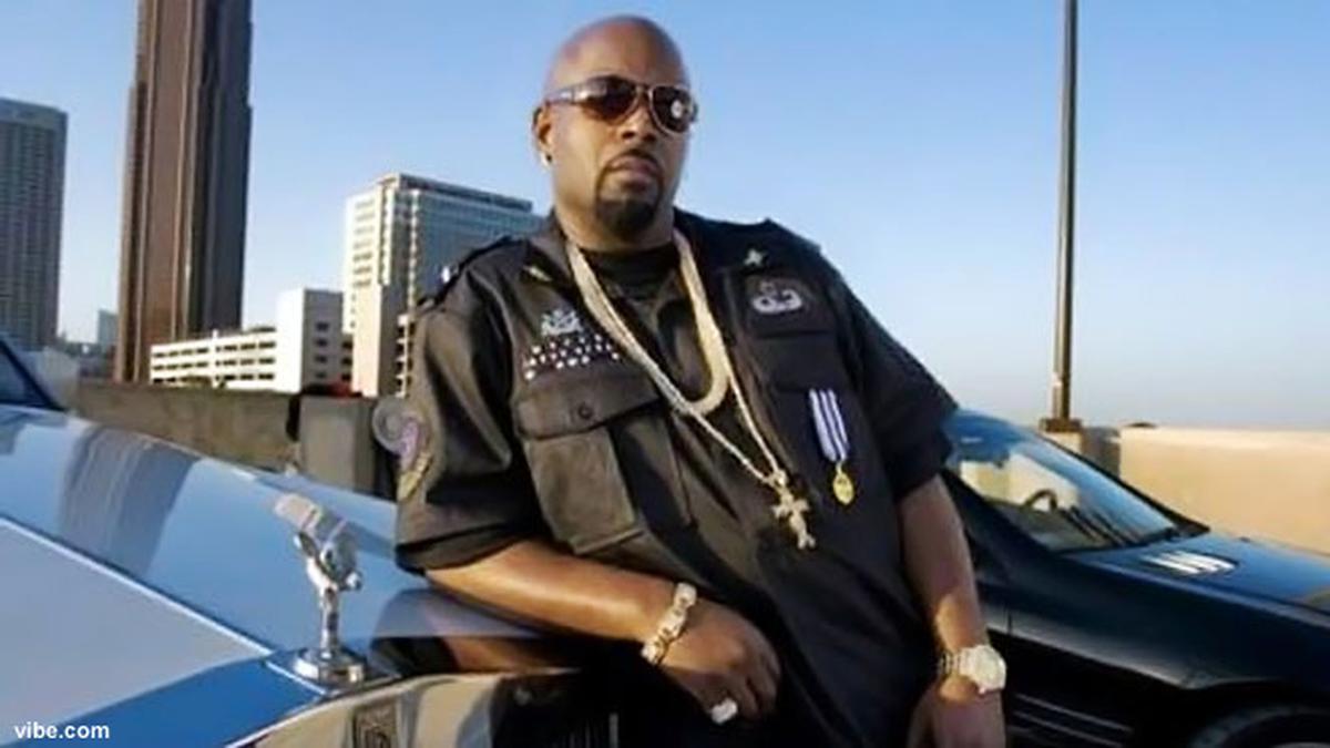 Ingin Lepas Dari Hutang, Tim Dog Pura-pura Mati? - ShowBiz Liputan6.com