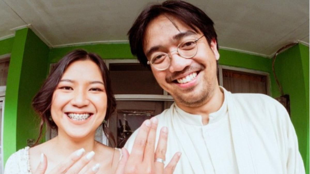 Danilla Riyadi Ungkap Pernikahannya yang Simpel di KUA, Pakai Kebaya ...