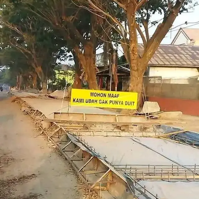 6 Tulisan Peringatan Nyeleneh di Proyek Pembangunan Ini Bikin Dahi Berkerut - Hot Liputan6.com