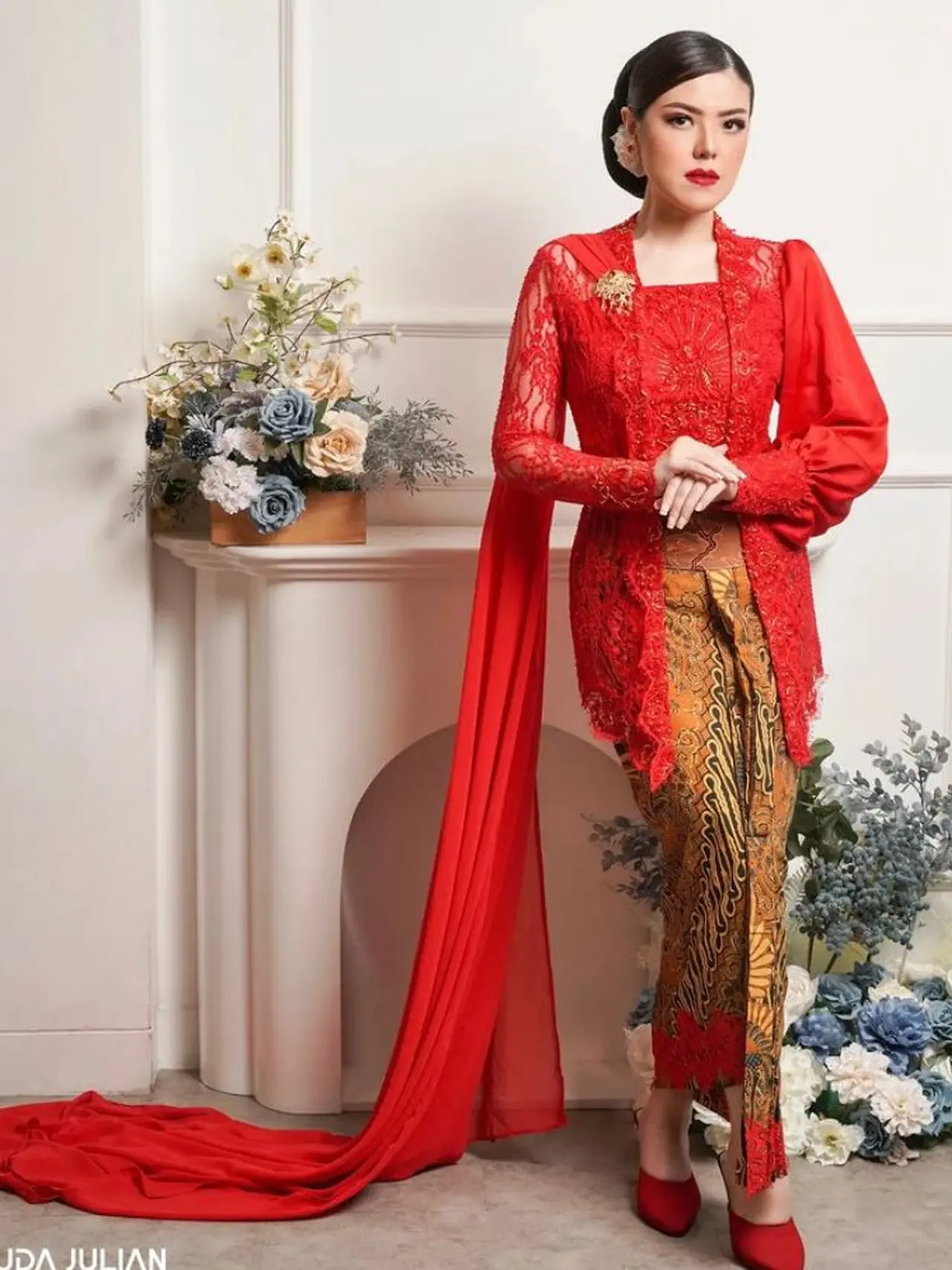 9 Potret Transformasi Tina Toon, Kini Tampil Menawan dengan Body Goal ...