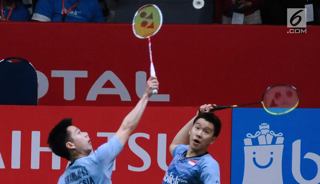 FOTO: Kalahkan Hendra Setiawan / Rian Saputro, Kevin / Marcus ...