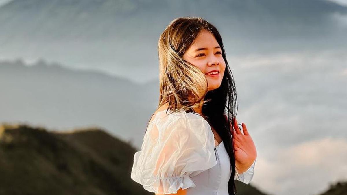 Influencer Nadia Maharani Konsisten Bikin Konten Traveling, Betah ...