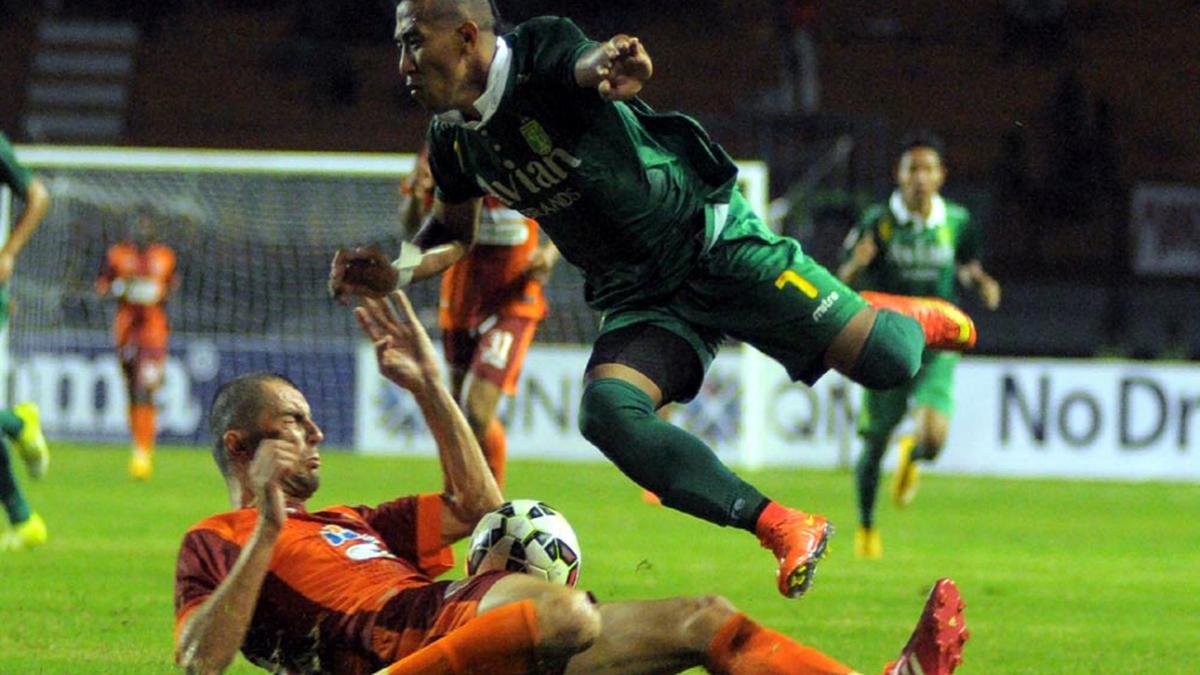 Emile Mbamba Selamatkan Persebaya dari Kekalahan