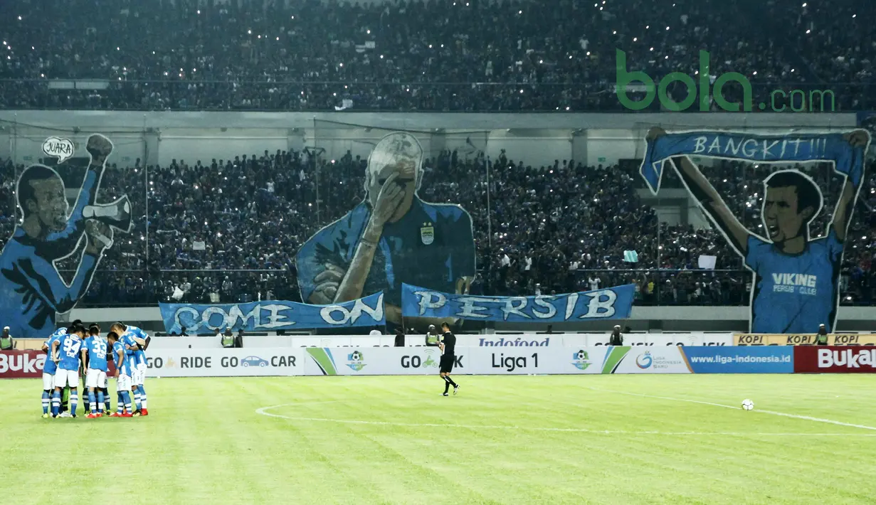 FOTO: Dukung Persib Bandung, Bobotoh Persembahkan Koreografi Unik ...