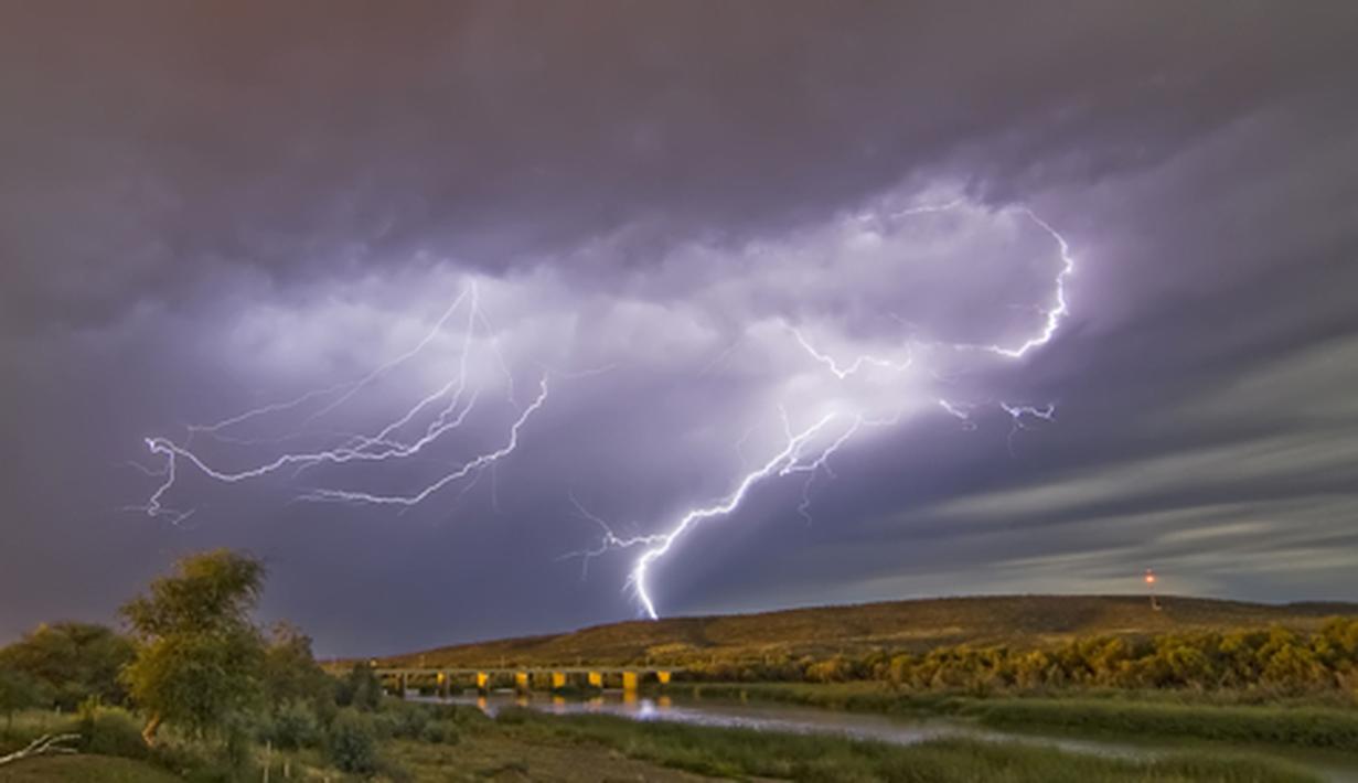 Keren! Ini Foto-Foto Petir Yang Cantik Sekaligus Menakjubkan - Photo ...
