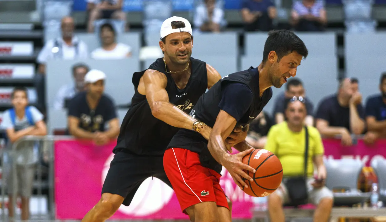 FOTO: Aksi Para Bintang Tenis Dunia Saat Tanding Basket - Foto Liputan6.com