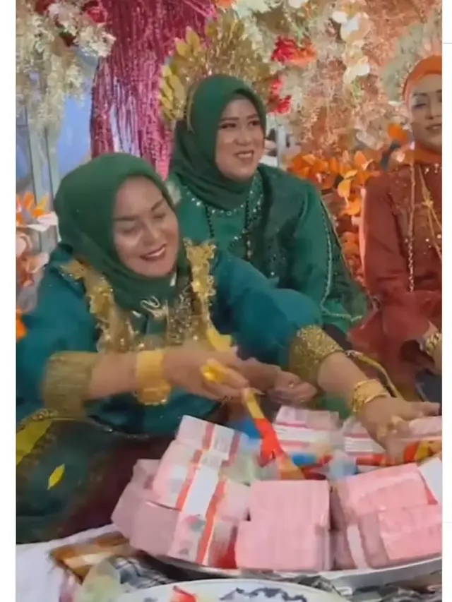 Heboh Putri Isnari Dapat Hantaran Uang Panai Miliaran Rupiah di Atas Nampan, Bakal Menikah ...