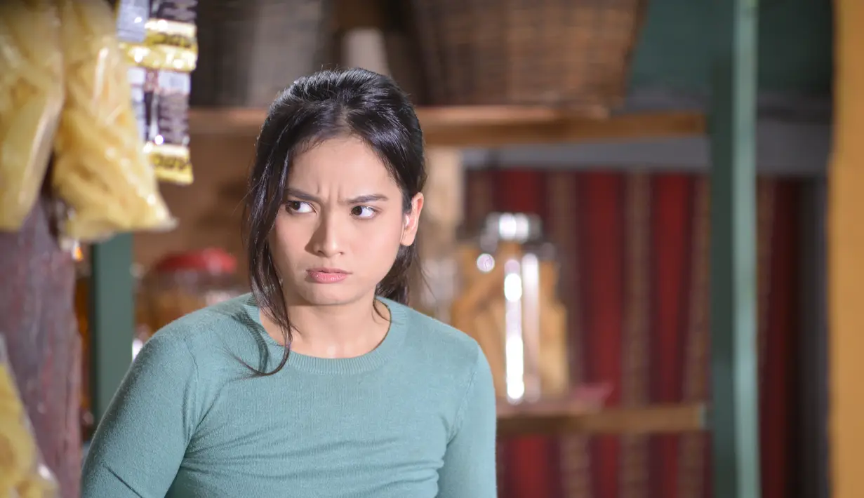 Ekspresi Acha Septriasa Di Film Mumun Yang Lagi Trending, Diangkat dari ...