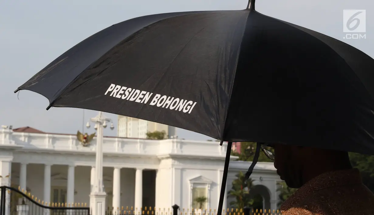 FOTO: Aktivis HAM Gelar Aksi Kamisan ke-567 di Depan Istana Negara ...