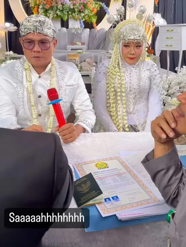 7 Potret Ayu Kartika Istri Baru Andika Kangen Band, Tampil Menawan di ...