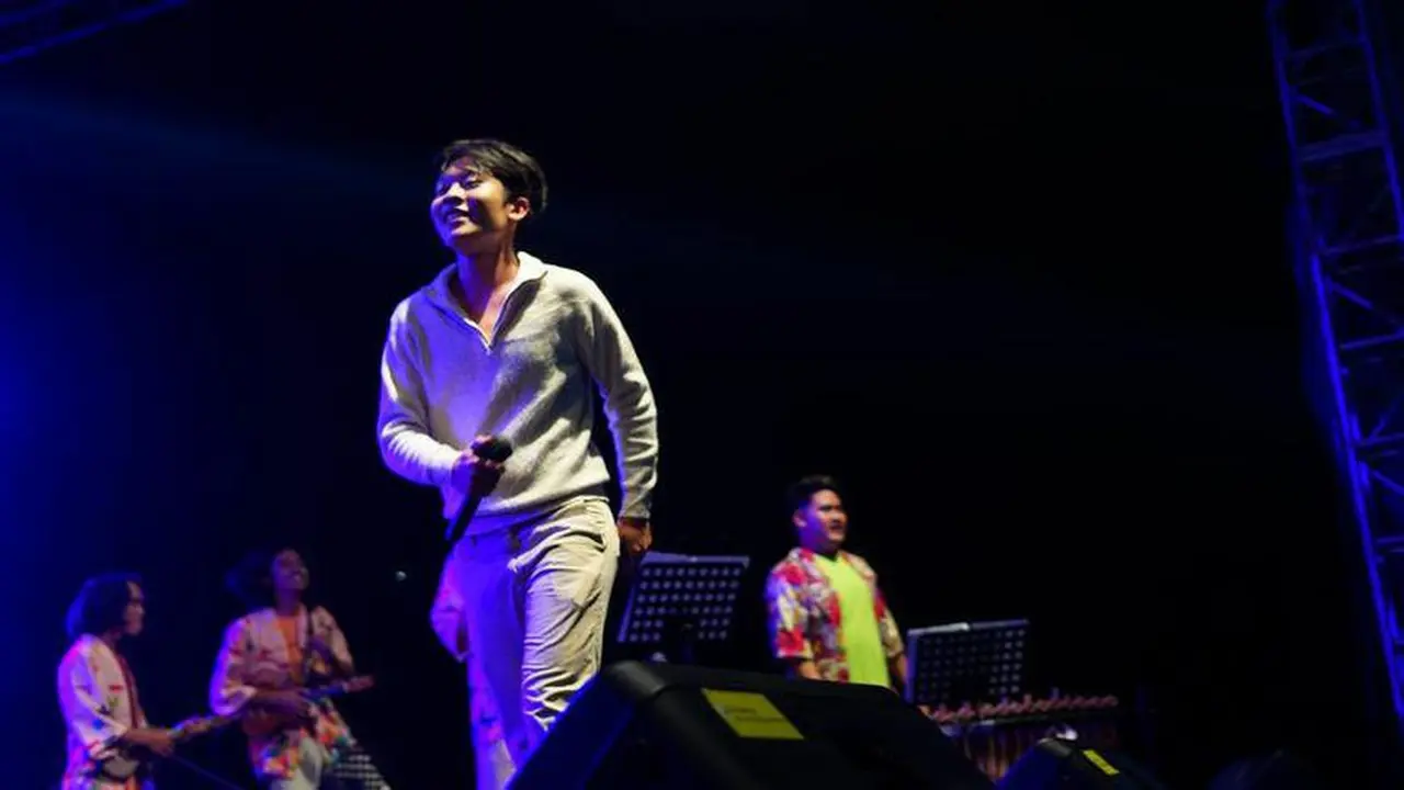 Gamil Aji Saputra Kurnia, Penyanyi Jebolan Ajang Musik Koplo yang ...