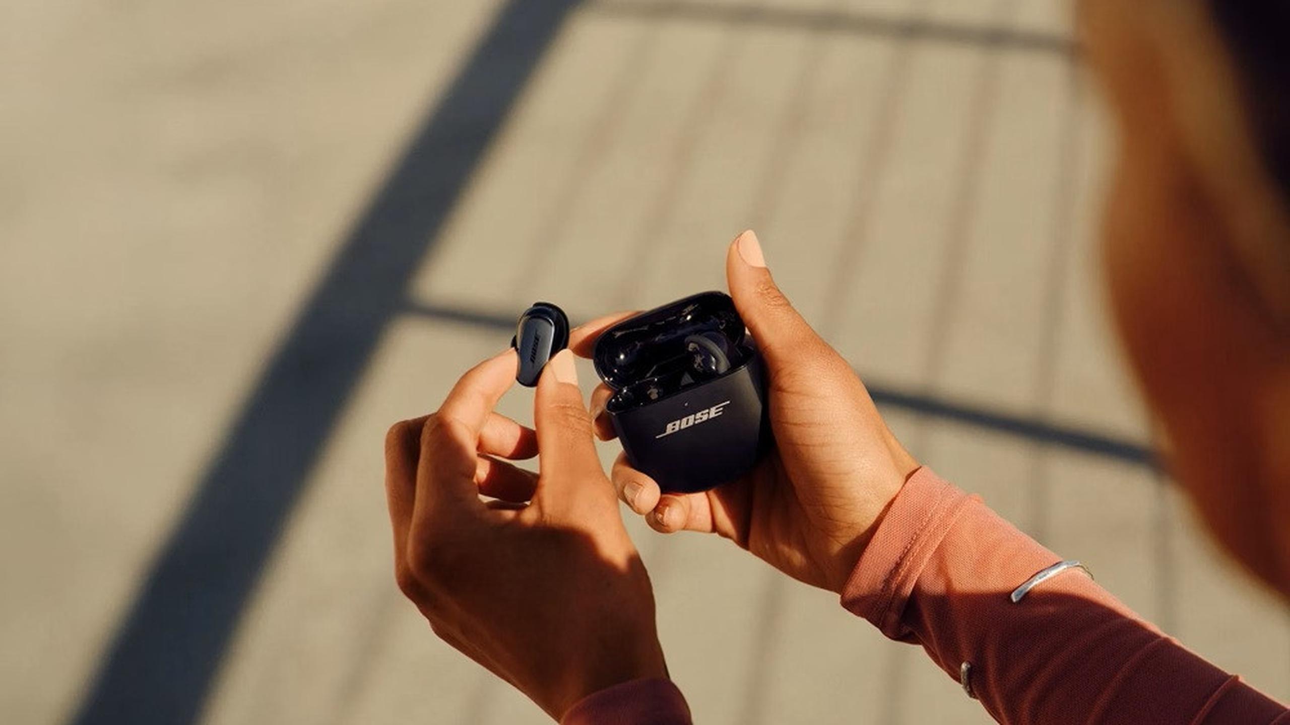 Harga TWS Bose QuietComfort Ultra Earbuds, Raja Peredam Bising dengan ...