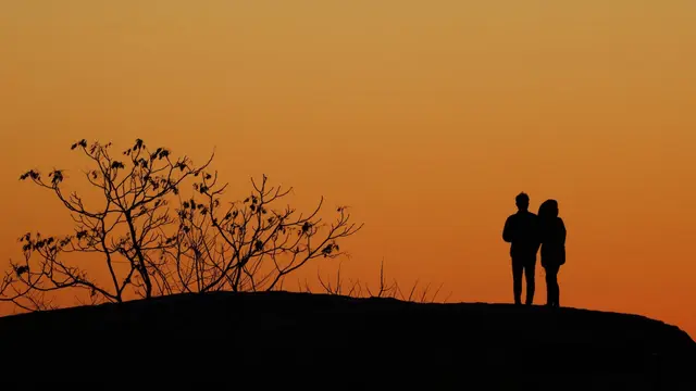 35 Kata-Kata Bijak Berkelas tentang Sebuah Kesetiaan - Ragam Bola.com