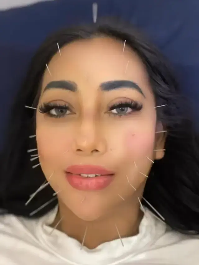 7 Potret Terbaru Natha Narita Eks ‘Duo Racun’ Tinggal di Bali, Tampil ...