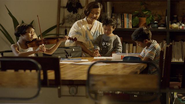 Widi Mulia Mengcover Lagu Bunda, Bikin Merinding! - ShowBiz Liputan6.com