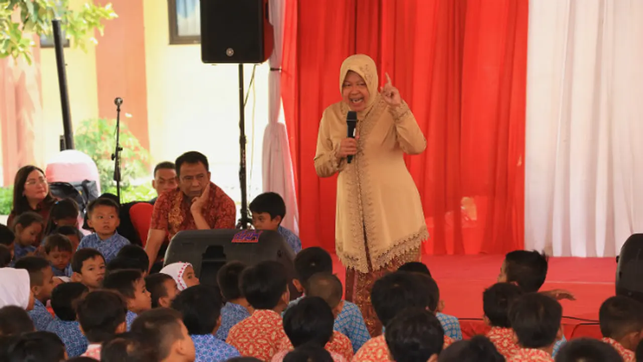 Risma Bakal Siapkan Ruang Bermain agar Siswa Tak Ngelem - Surabaya ...