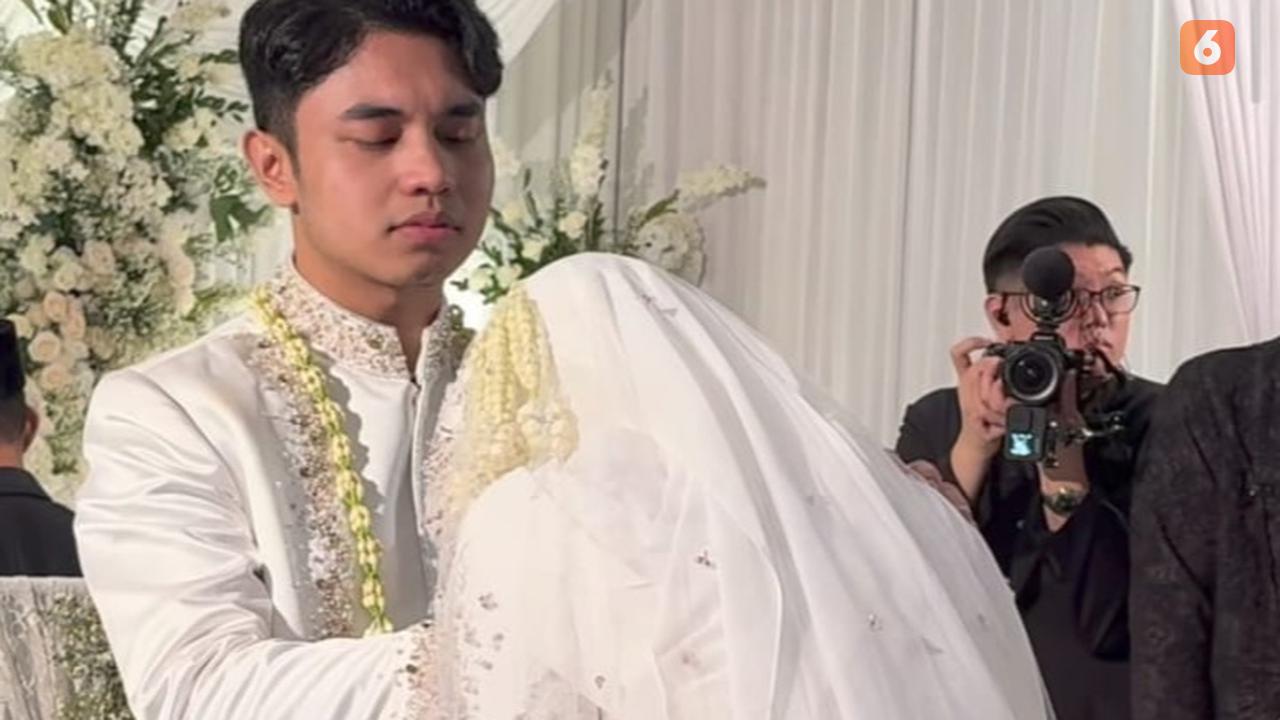 Momen Fiki Naki Menangis Haru Saat Menikahi Tinandrose, Cium Hangat ...