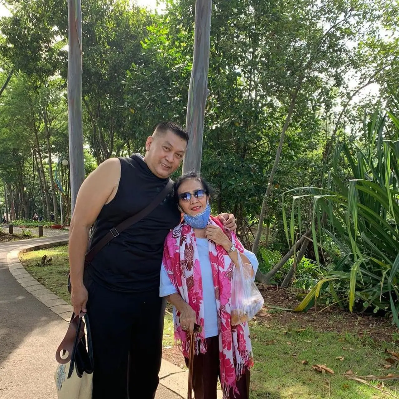 Donny Kesuma Meninggal Dunia di Usia 55 Tahun, Ini 6 Potret Kenangannya ...