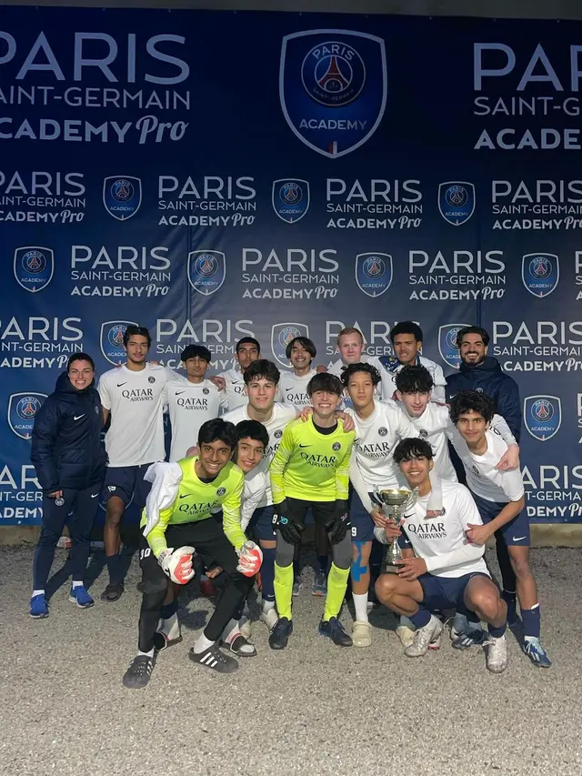 Potret Diego Andres Anak Darius Sinathrya dan Donna Agnesia yang ...