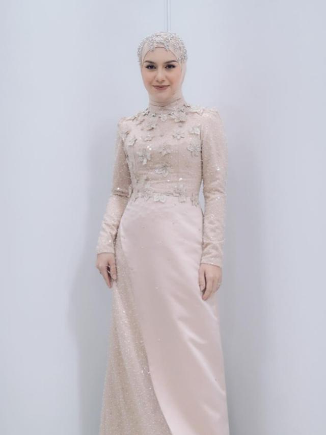 7 Model Baju Pesta Muslimah ala Irish Bella, Inspirasi Gaya Anggun dan ...