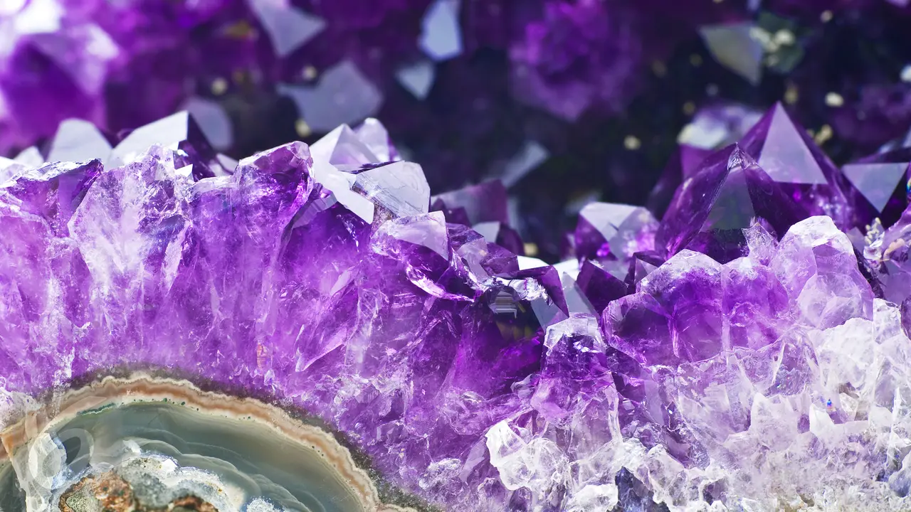 Dipercaya untuk Penyembuhan, Ini 10 Jenis Batu Kristal dan Kegunaannya ...