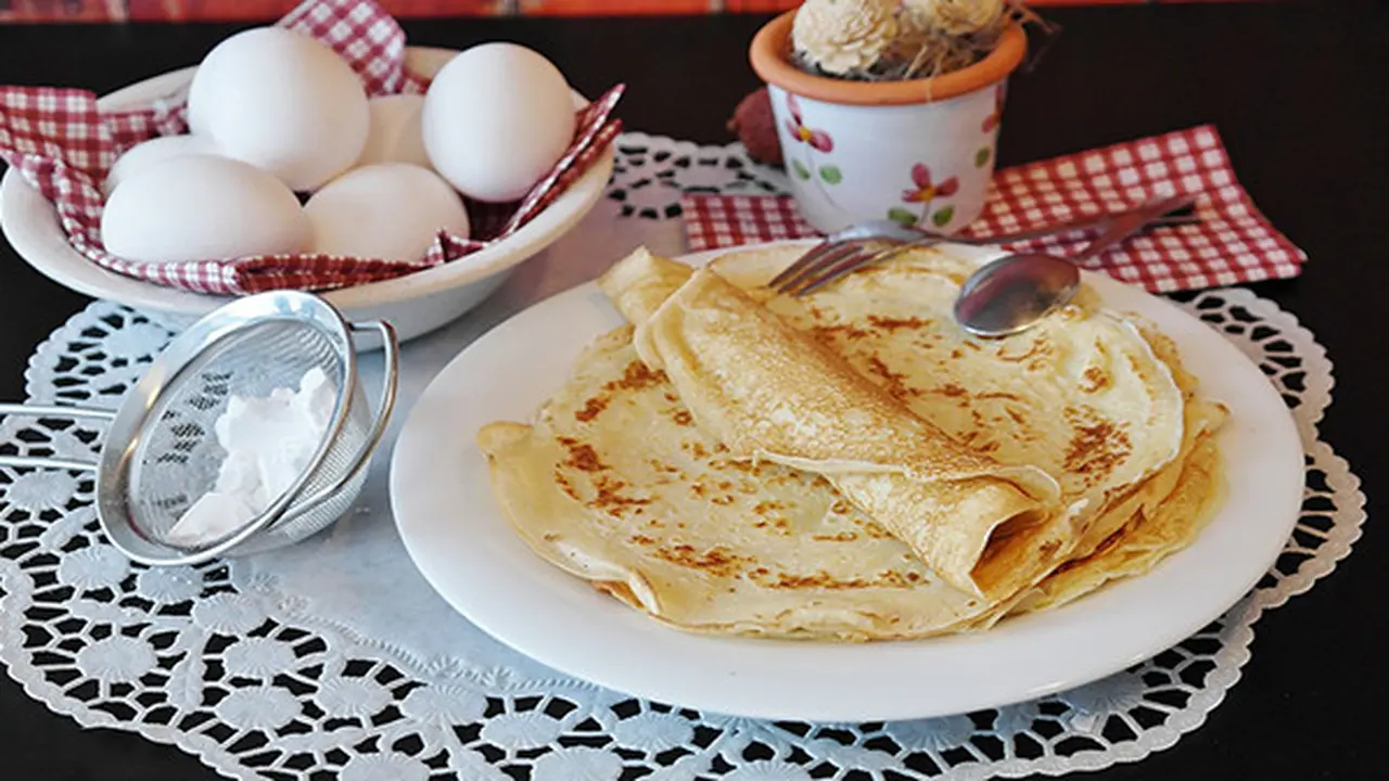 4 Cara Membuat Aneka Crepes ala Rumahan, Menggoda Banget - Ragam Bola.com