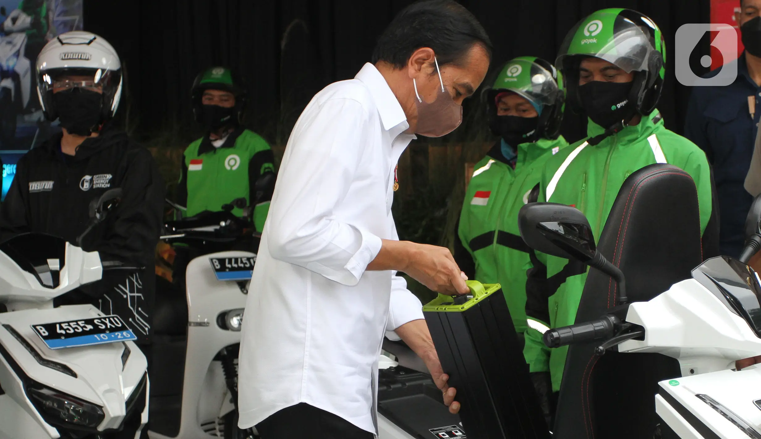 FOTO: Motor Listrik Gojek Siap Mengaspal - Foto Liputan6.com