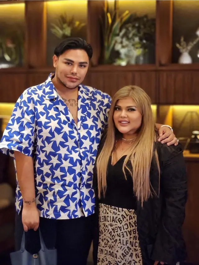 7 Potret Shindy Samuel Bareng Artis, Tuai Dukungan Diet - Hot Liputan6.com