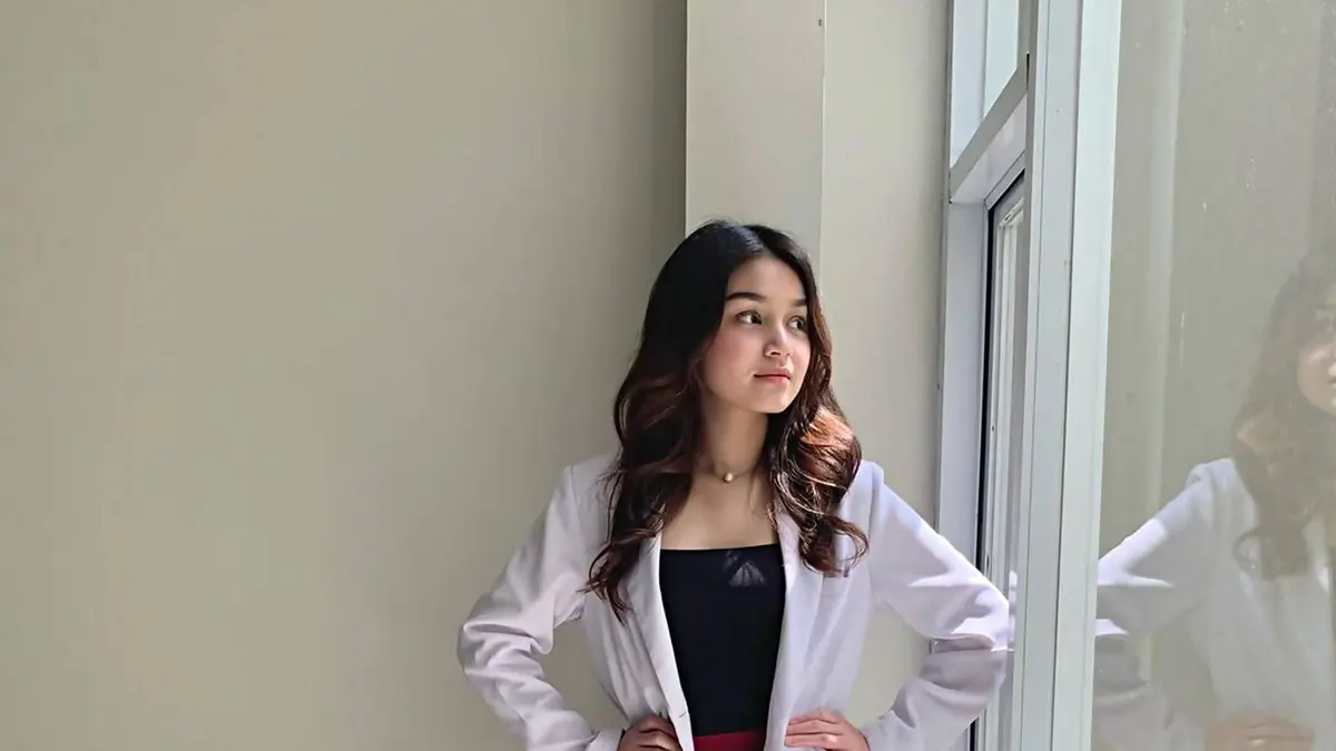 Artikel Inspirasi Model Jas Wanita Modern dan Elegan Hari Ini - Artikel ...