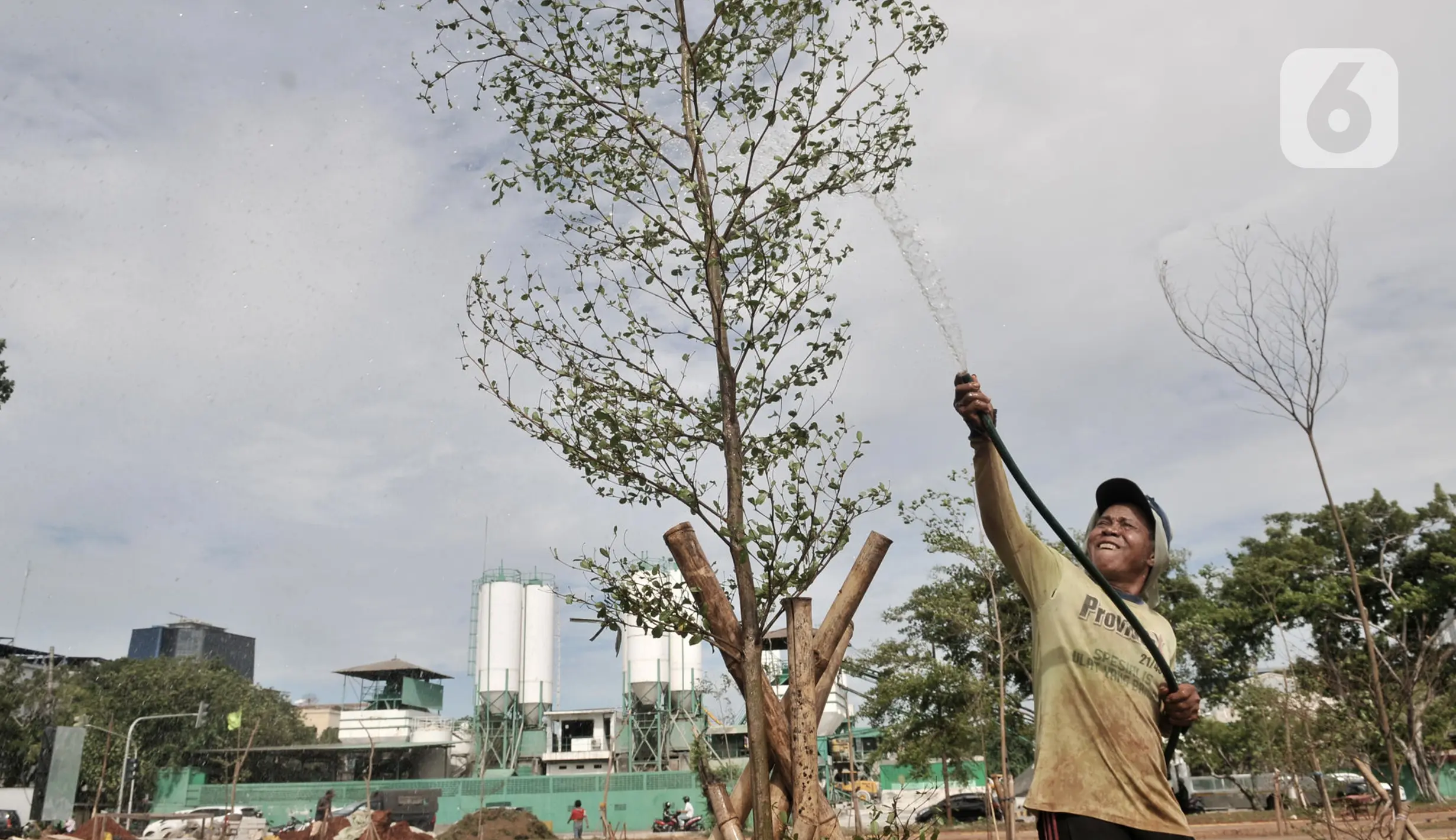 FOTO: Memantau Proyek Revitalisasi Taman Danau Sunter - Foto Liputan6.com