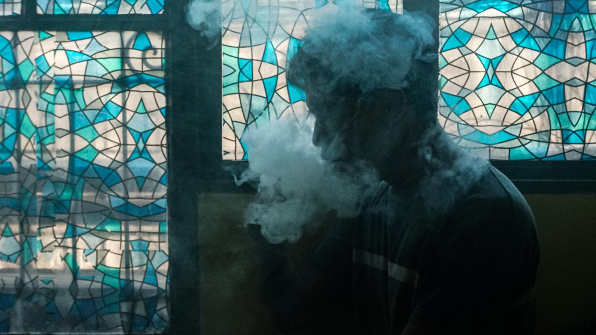 Vape Tak Seaman yang Dikira, Dokter Paru Ungkap 3 Bahayanya