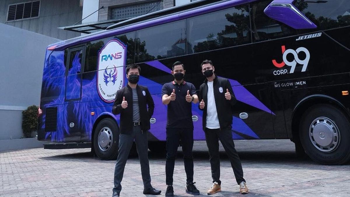 Crazy Rich Malang Berikan Bus ke Klub Raffi Ahmad Rans Cilegon FC ...